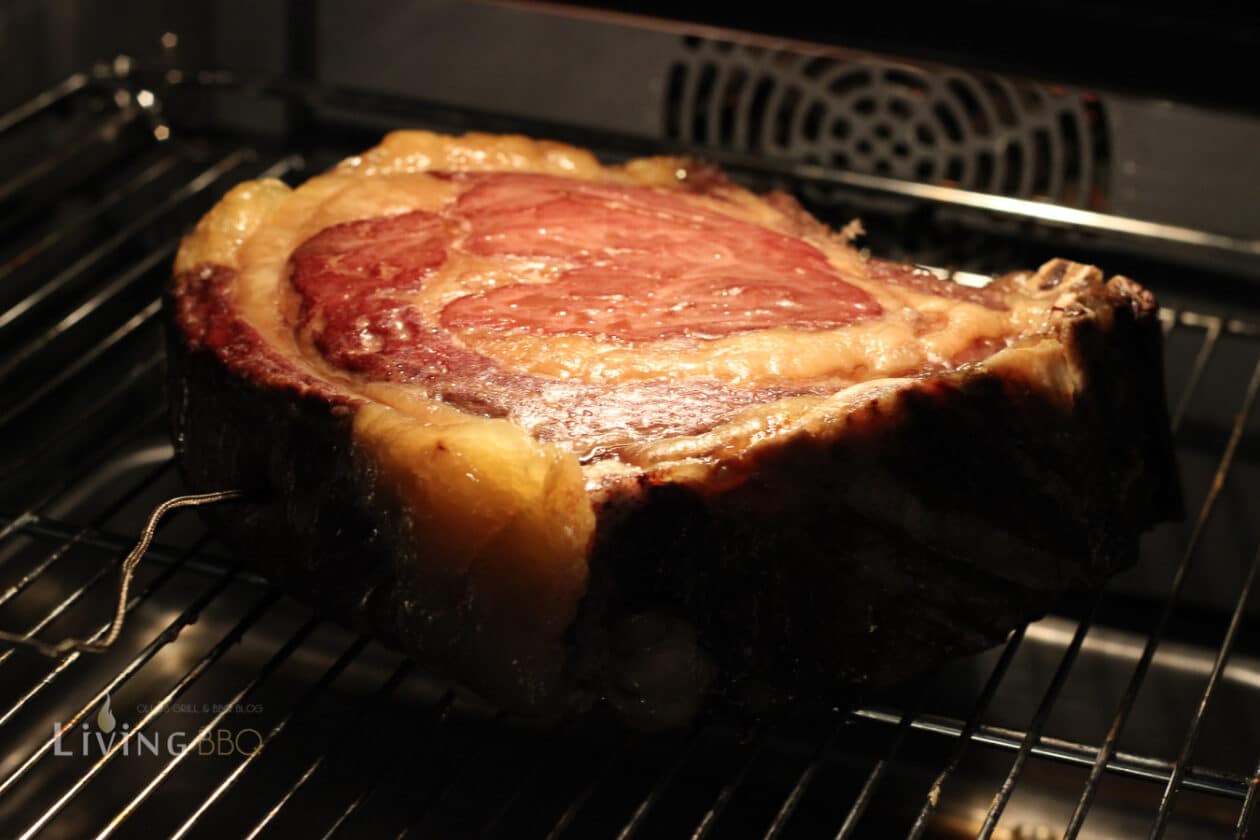 Steak rückwärts grillen (Reverse Sear) mit Dry Aged "alte Kuh ...