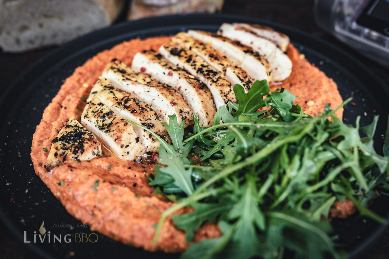 Selbstgemachter Hummus mit Hähnchenbrustfilet - LivingBBQ.de